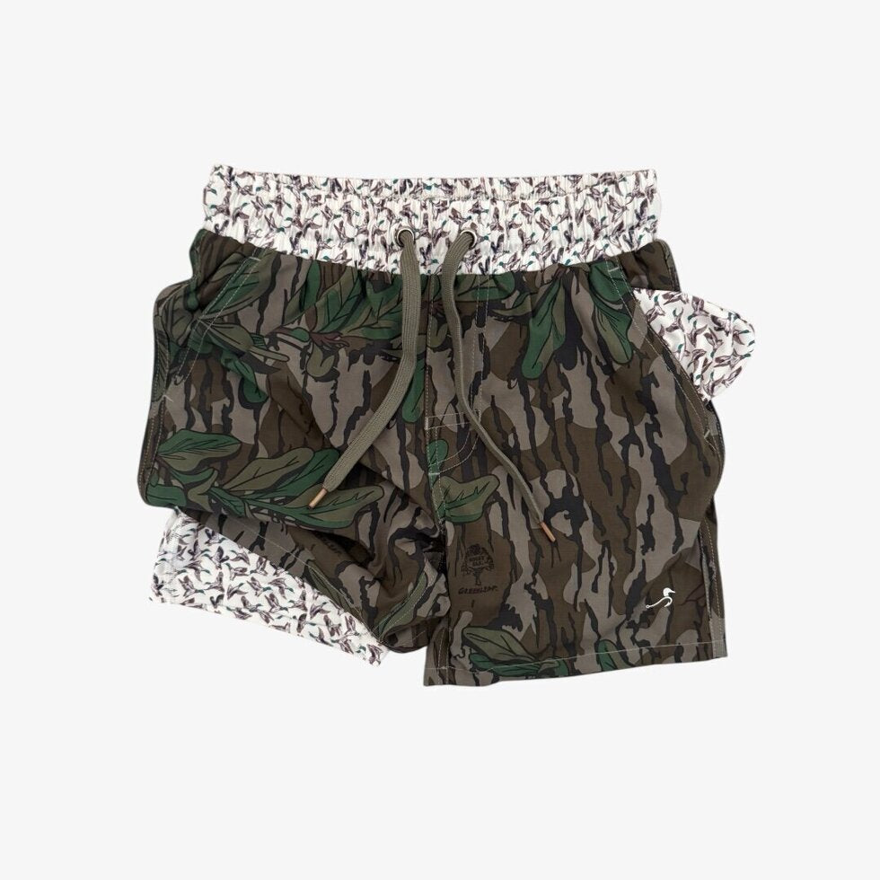 hamilton athletic short || mossy oak® greenleaf + delta wings (child ...